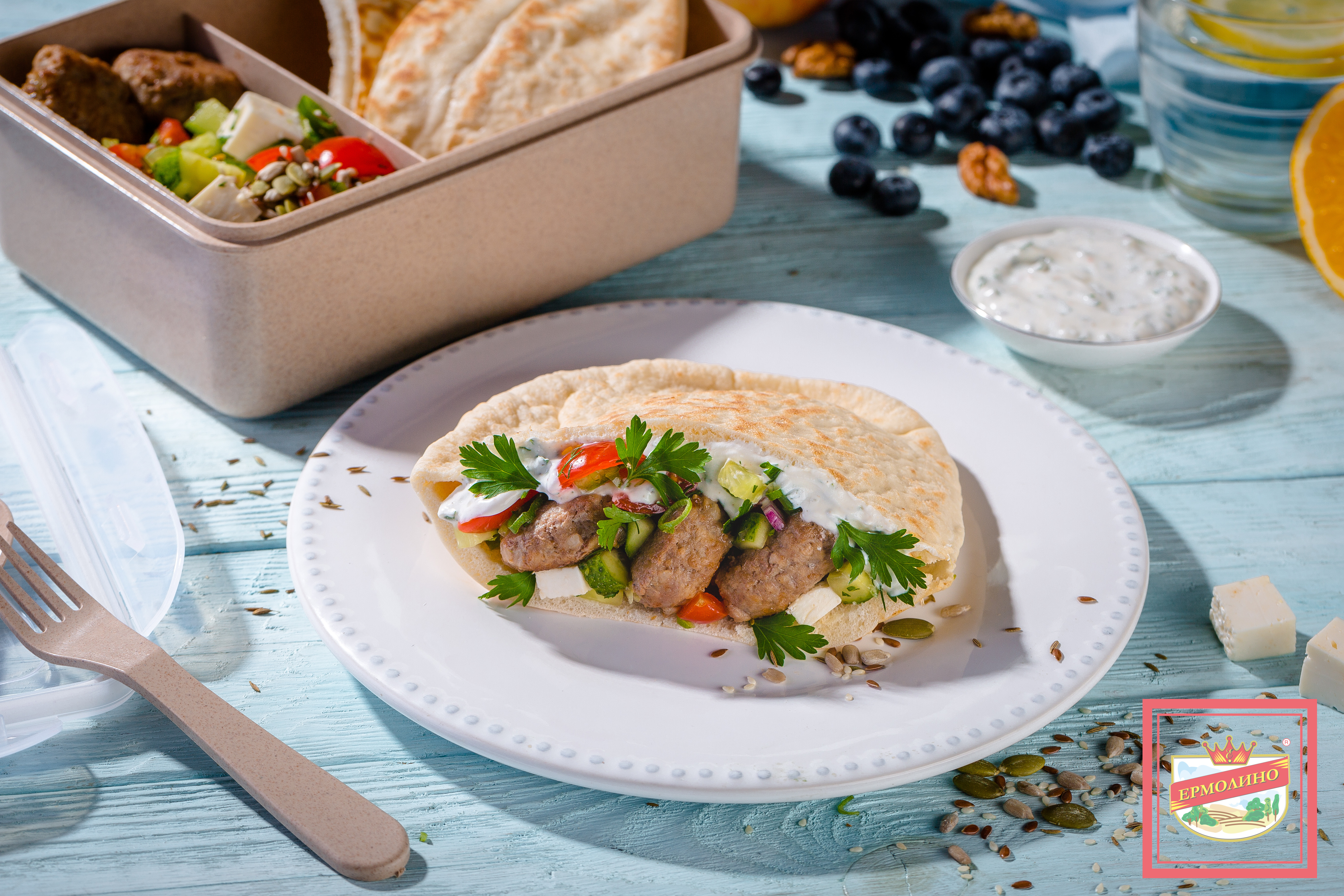 Средиземноморская пита с фрикадельками